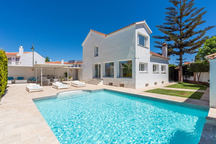 400 M² Villa ∙ 5 Habitaciones ∙ 10 Huéspedes - Torremolinos