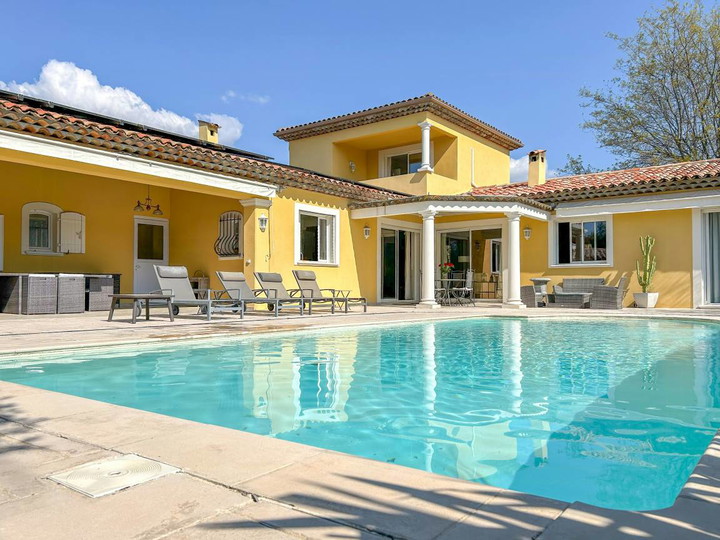 184 M² Maison De Vacances ∙ 3 Chambres ∙ 6 Personnes - Cagnes-sur-Mer