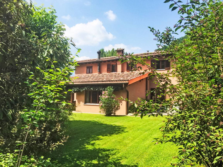 Ferienhaus ∙ 4 Schlafzimmer ∙ 6 Gäste - Lugano