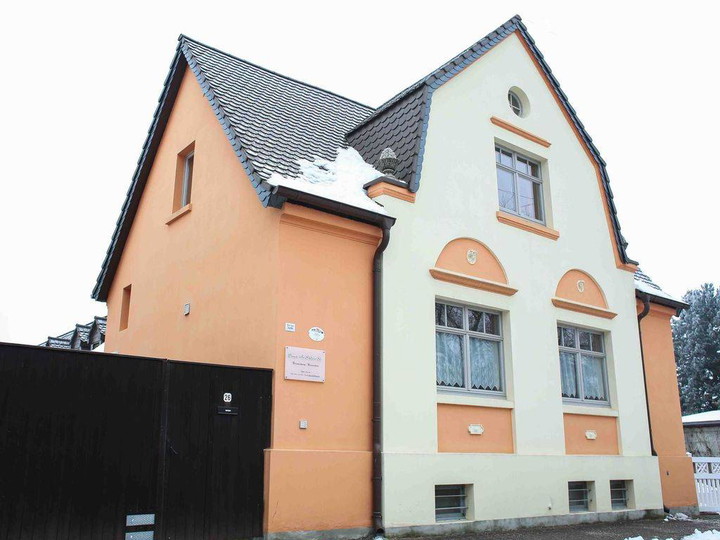 110 M² Ferienwohnung ∙ 1 Schlafzimmer ∙ 6 Gäste - Zerbst/Anhalt