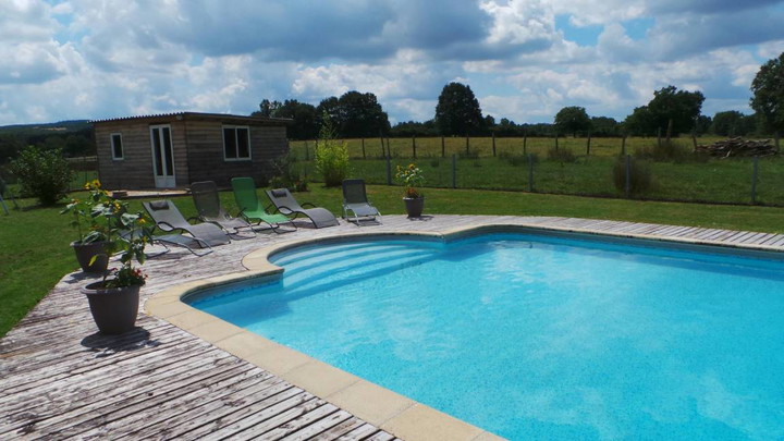 152 M² Gîte ∙ 3 Chambres ∙ 6 Personnes - Allier