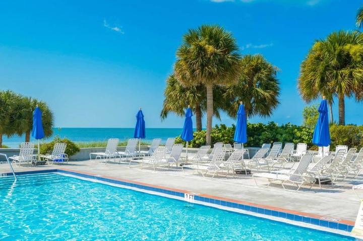 122 M² House ∙ 2 Bedrooms ∙ 6 Guests - Key West, FL