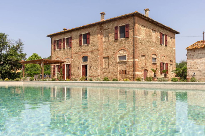300 M² Villa ∙ 5 Slaapkamers ∙ 12 Gasten - Cecina