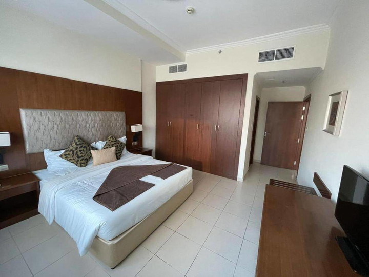 140 M² Private Room ∙ 2 Bedrooms ∙ 2 Guests - Dubai