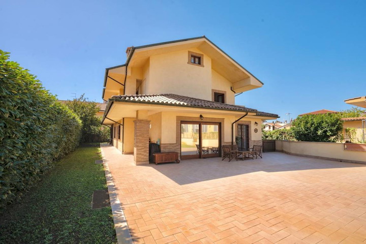 Apartment ∙ 1 Bedroom ∙ 4 Guests - Marino