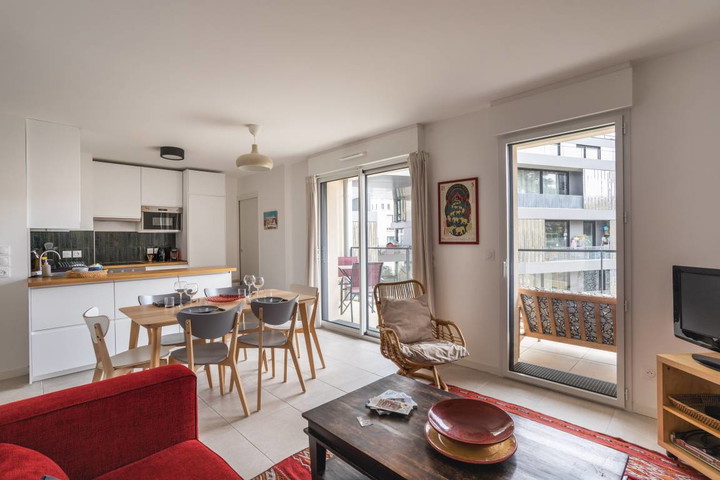 60 M² Appartement ∙ 2 Chambres ∙ 4 Personnes - Nantes