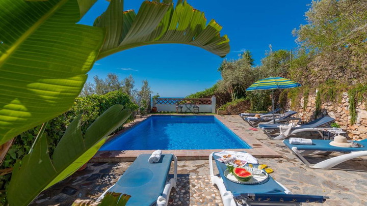 70 M² Ferienhaus ∙ 4 Schlafzimmer ∙ 8 Gäste - Frigiliana