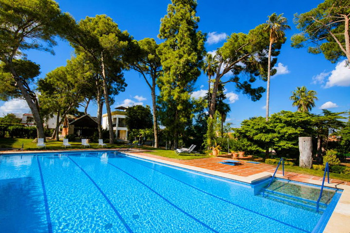 240 M² Villa ∙ 5 Chambres ∙ 14 Personnes - Cambrils