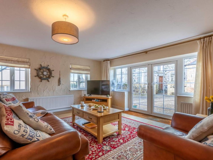 Cottage ∙ 2 Bedrooms ∙ 4 Guests - Helston