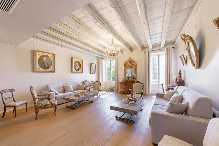 400 M² Huis ∙ 9 Slaapkamers ∙ 17 Gasten - Duingt