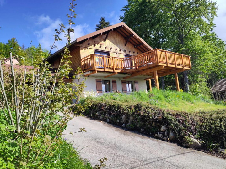 75 M² Gîte ∙ 3 Chambres ∙ 6 Personnes - Les Fourgs