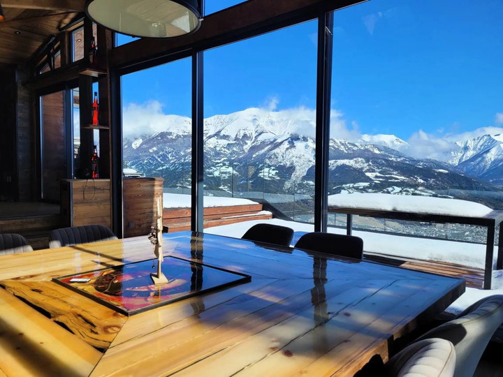220 M² Chalet ∙ 7 Bedrooms ∙ 14 Guests - Les Orres
