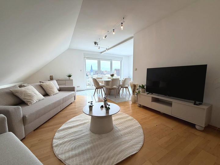 85 M² Apartment ∙ 2 Bedrooms ∙ 6 Guests - Frankfurt