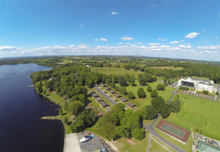 100 M² House ∙ 2 Bedrooms ∙ 6 Guests - Enniskillen