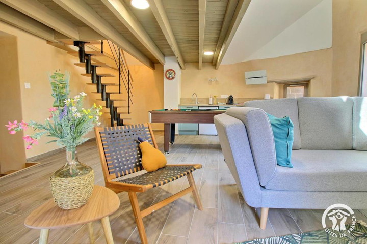 190 M² Gîte ∙ 4 Habitaciones ∙ 8 Huéspedes - Josselin