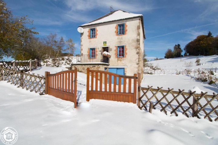 75 M² Gîte ∙ 3 Chambres ∙ 6 Personnes - Puy-de-Dôme