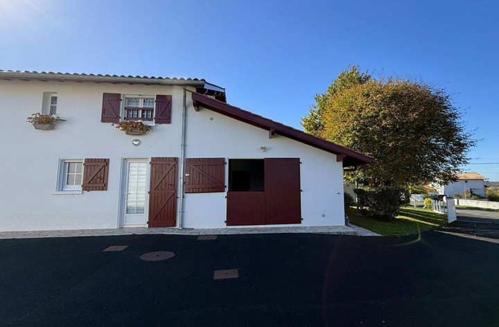 60 M² Gîte ∙ 2 Chambres ∙ 5 Personnes - Cambo-les-Bains