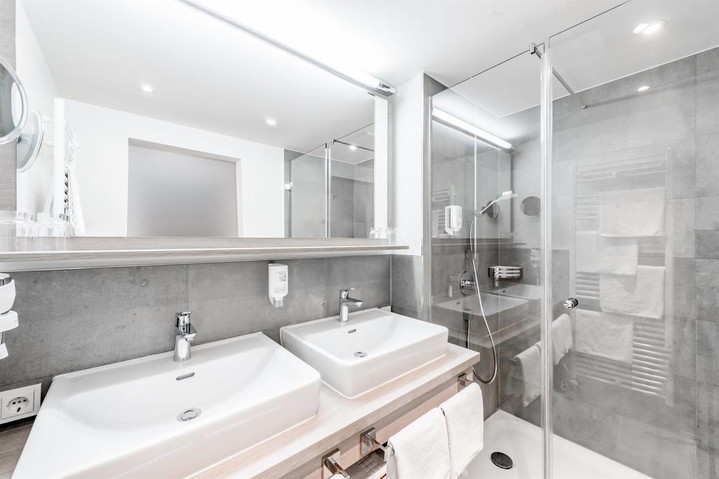60 M² Hotel ∙ 2 Bedrooms ∙ 5 Guests - Obergurgl