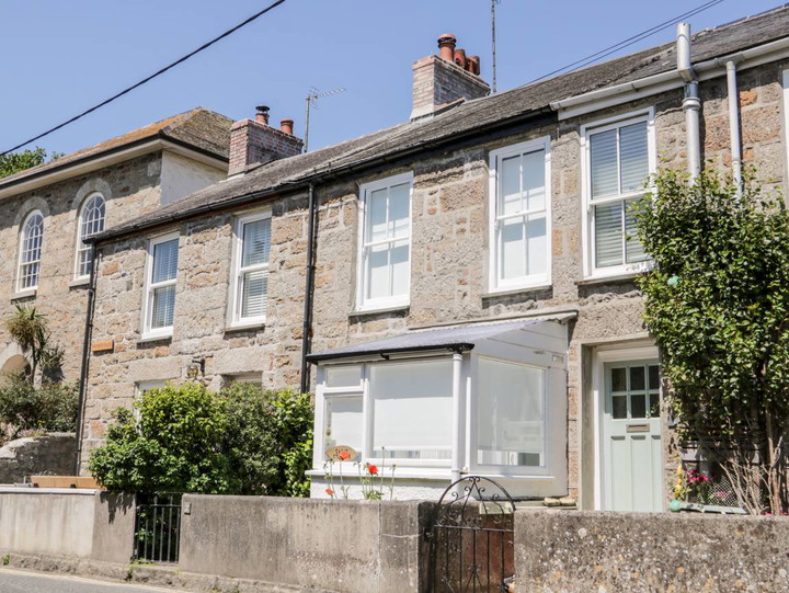 Cottage ∙ 3 Bedrooms ∙ 4 Guests - Mousehole