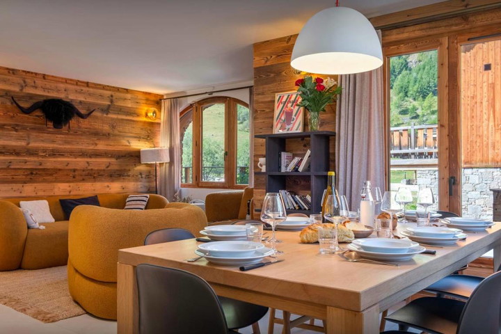 180 M² Chalet ∙ 4 Habitaciones ∙ 8 Huéspedes - Savoie