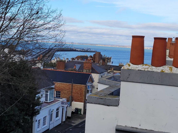 Cottage ∙ 2 Bedrooms ∙ 4 Guests - Fareham