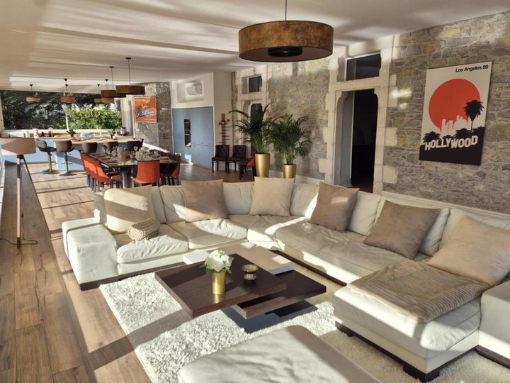 270 M² Gîte ∙ 4 Bedrooms ∙ 8 Guests - Cahors