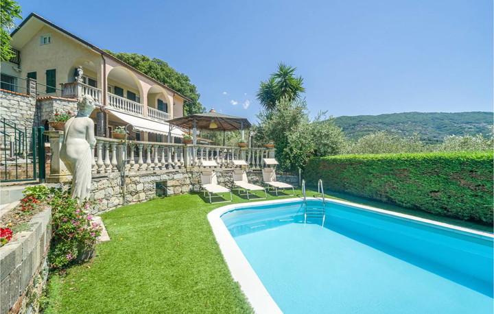 200 M² Casa ∙ 5 Quartos ∙ 10 Hóspedes - Chiavari
