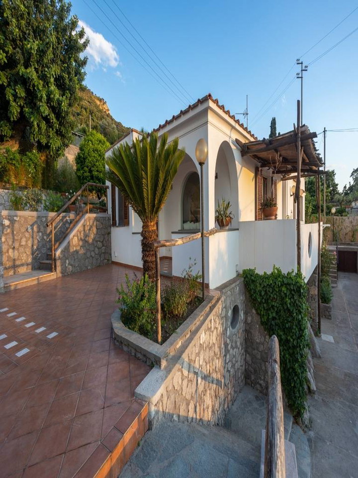 180 M² Villa ∙ 3 Habitaciones ∙ 8 Huéspedes - Anacapri