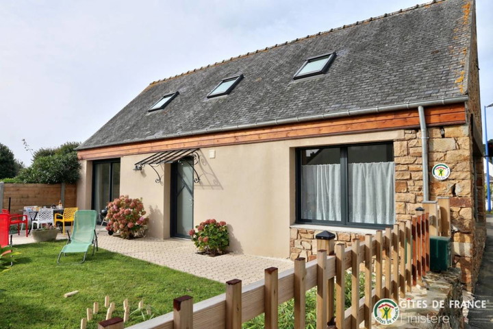 84 M² Gîte ∙ 4 Chambres ∙ 5 Personnes - Plougasnou