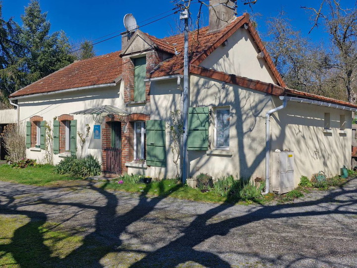 70 M² Cottage ∙ 2 Bedrooms ∙ 4 Guests - Loire