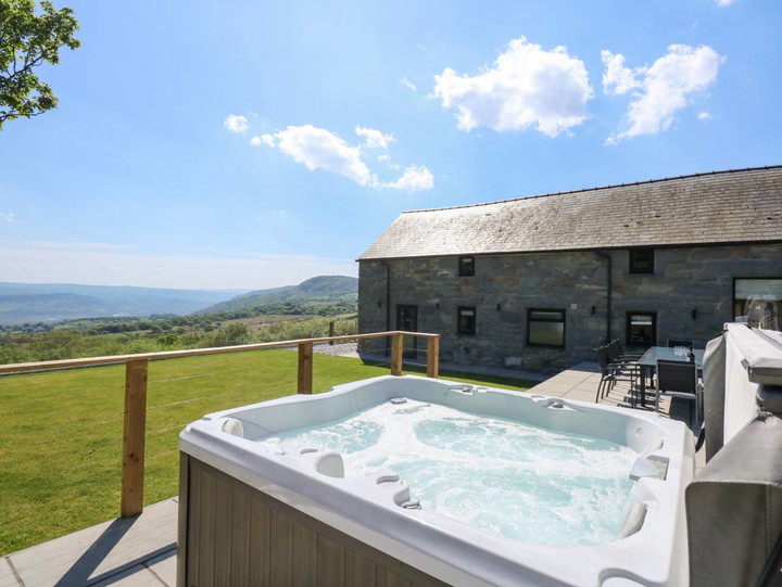 Cottage ∙ 5 Bedrooms ∙ 10 Guests - Conwy