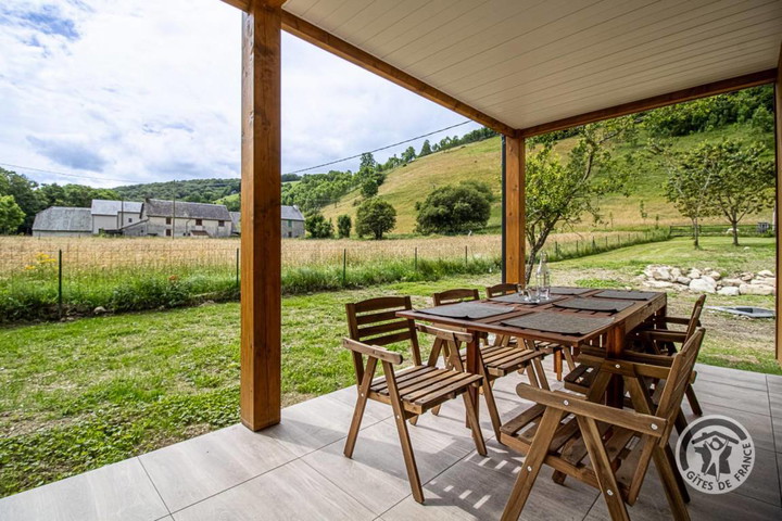 65 M² Gîte ∙ 2 Chambres ∙ 4 Personnes - Campan