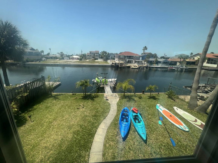 88 M² House ∙ 2 Bedrooms ∙ 6 Guests - Weeki Wachee, FL