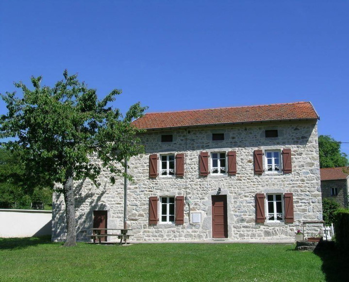 100 M² Gîte ∙ 4 Chambres ∙ 14 Personnes - Thiers