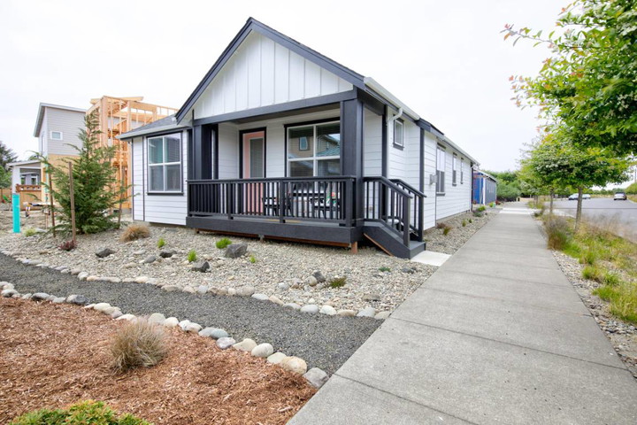 119 M² Cottage ∙ 2 Bedrooms ∙ 7 Guests - Ocean Shores, WA