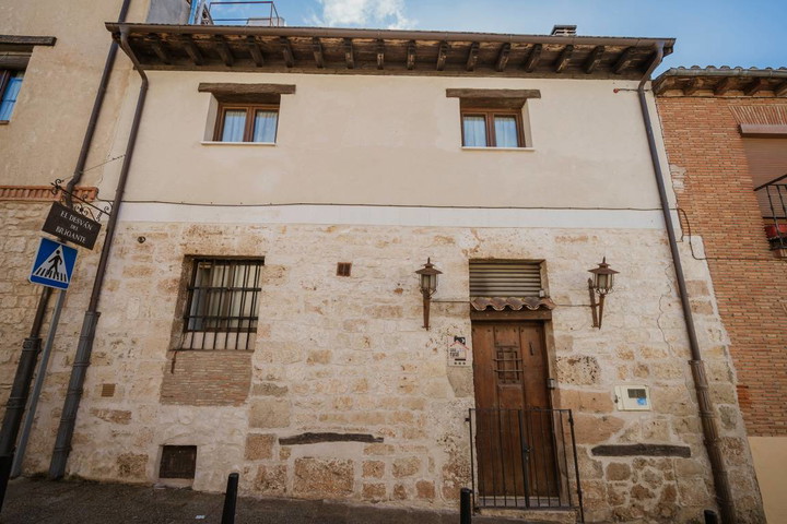 100 M² Maison De Vacances ∙ 6 Chambres ∙ 12 Personnes - Lerma