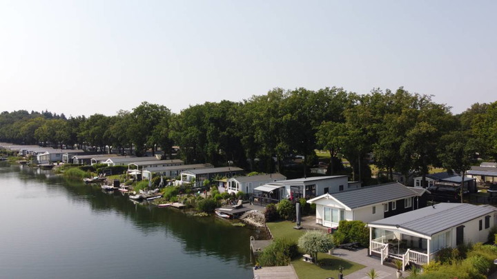 70 M² Chalet ∙ 2 Bedrooms ∙ 4 Guests - Venlo