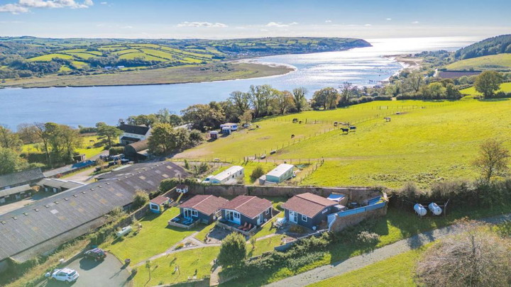 Lodge ∙ 2 Bedrooms ∙ 4 Guests - Llansteffan