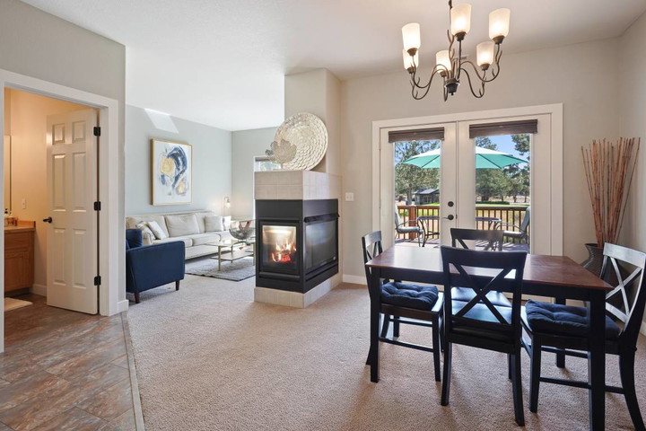119 M² House ∙ 2 Bedrooms ∙ 4 Guests - Redmond, OR