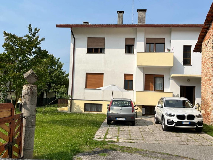 108 M² Casa ∙ 3 Habitaciones ∙ 7 Huéspedes - Pordenone