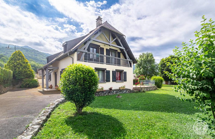 190 M² Gîte ∙ 4 Chambres ∙ 8 Personnes - Argelès-Gazost