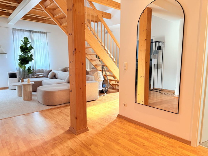 Ferienwohnung ∙ 4 Schlafzimmer ∙ 10 Gäste - Coburg