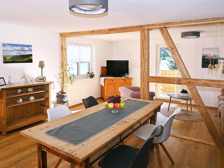 80 M² Ferienwohnung ∙ 2 Schlafzimmer ∙ 4 Gäste - Stiefenhofen