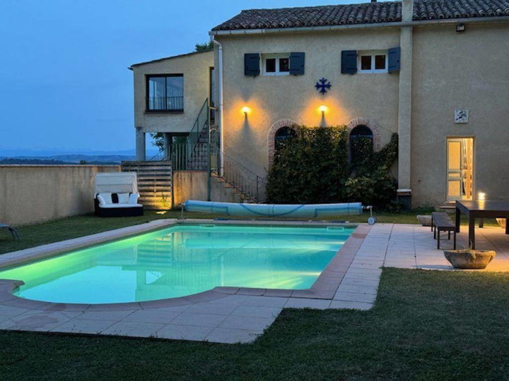 190 M² Gîte ∙ 5 Bedrooms ∙ 12 Guests - Revel