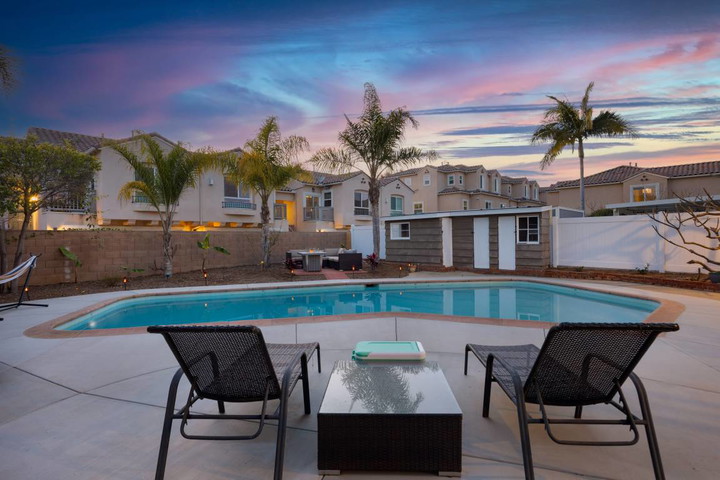 133 M² House ∙ 4 Bedrooms ∙ 9 Guests - Carlsbad, CA