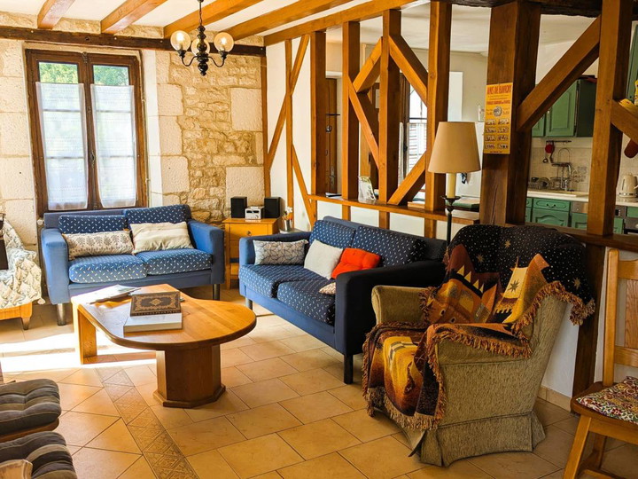 190 M² Casa Rural ∙ 6 Habitaciones ∙ 15 Huéspedes - Auxerre