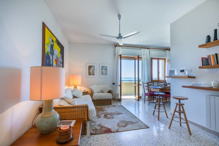 86 M² Appartamento Vacanza ∙ 2 Camere Da Letto ∙ 4 Ospiti - Cecina