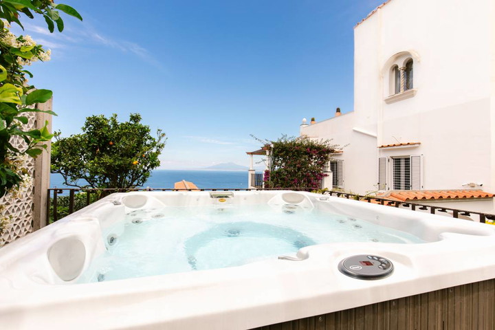 500 M² Villa ∙ 4 Habitaciones ∙ 9 Huéspedes - Isla de Capri