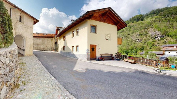 75 M² Privatzimmer ∙ 2 Schlafzimmer ∙ 10 Gäste - Burgeis