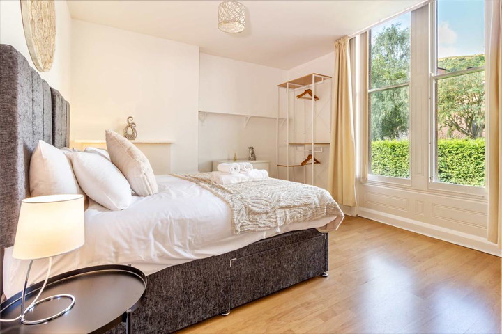 Apartment ∙ 2 Bedrooms ∙ 4 Guests - Malvern